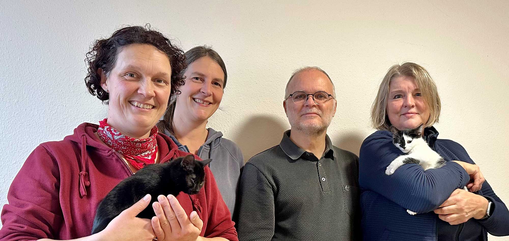 Die Weihnachtssammelaktion der Kuster Recycling mit Elektroschrott ...